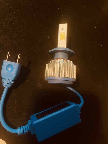 Żarówka samochodowa LED H1 niebieska Żarówka samochodowa LED H1 niebieska